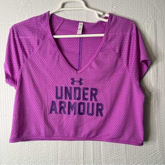 Under Armour | Tops | New Under Armour Heatgear Performance Crop Top ...